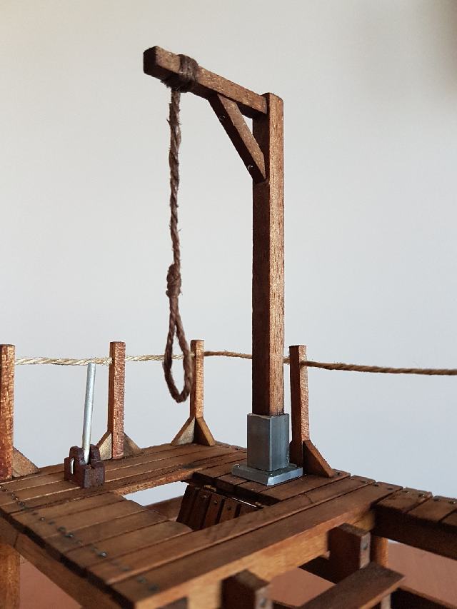 Gallows model | 100% handmade miniature gallows