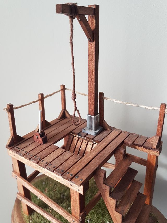 Gallows model | 100% handmade miniature gallows