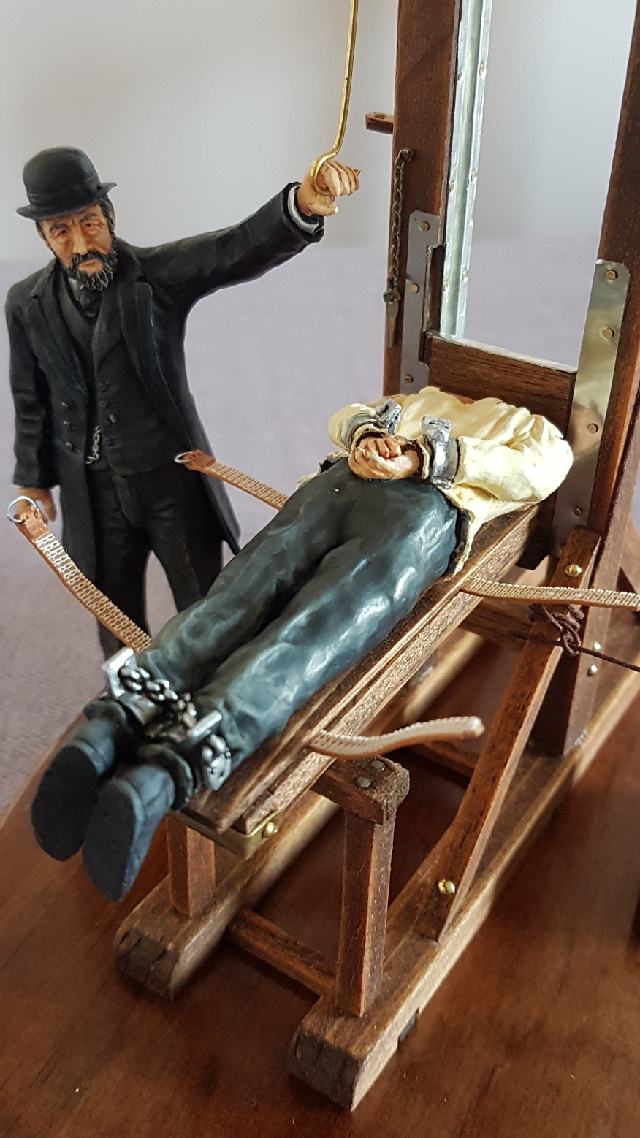 Miniature Guillotine | 100% Handmade and functional