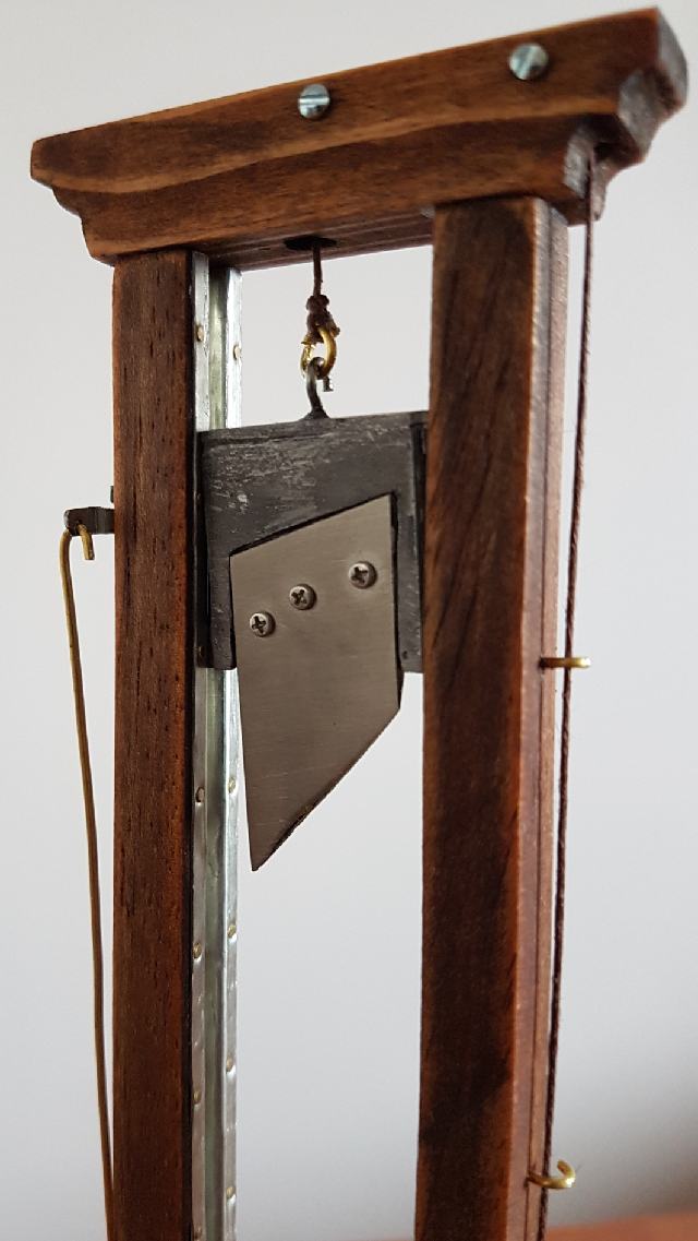 Miniature Guillotine | 100% Handmade and functional